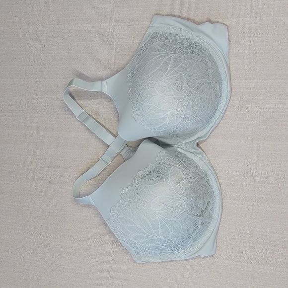 Auden | Intimates & Sleepwear | Auden Tshirt Bra Size 46ddd Green ...